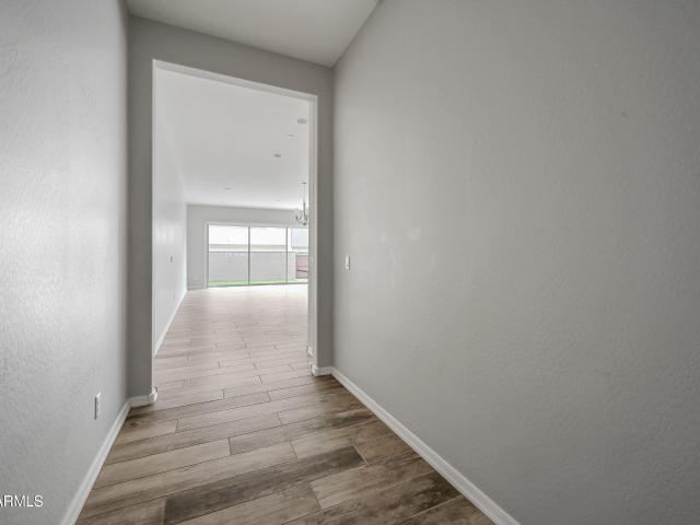 1957 W Kinfield Trail