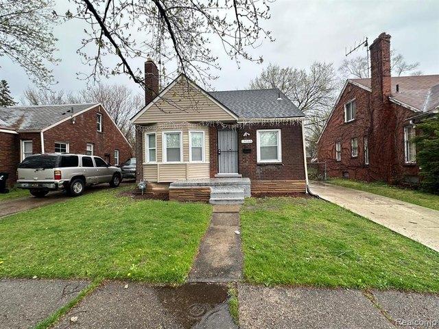 19586 Strasburg St, Detroit, MI 48205