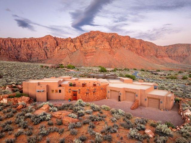 1958 N Cochise Way, Ivins, UT 84738