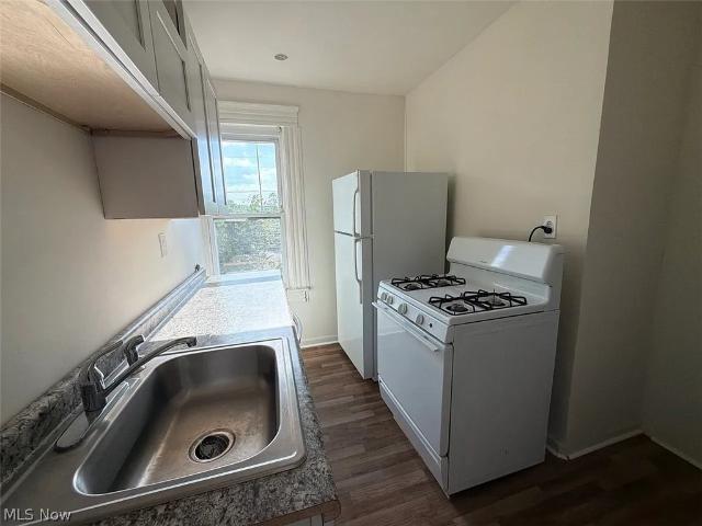 1958 E 120th Street 2