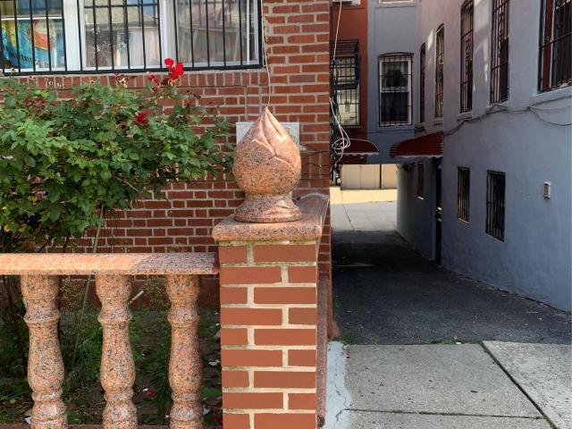 1958 Gleason Avenue