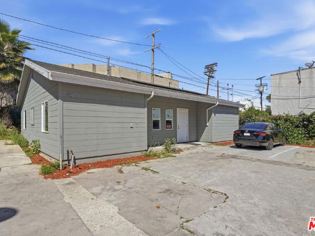 1959 S La Salle Avenue