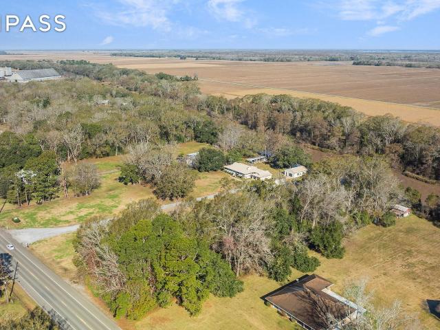 19500 Highway 182, Jeanerette, LA