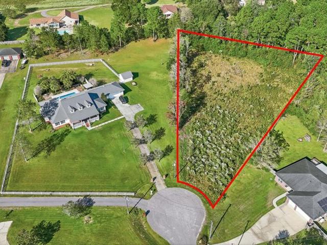 1950 Meander Cir, Cantonment, FL 32533