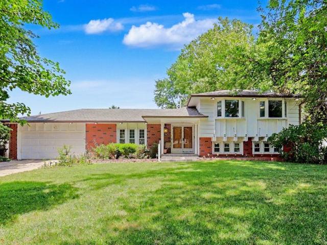1950 N Charlotte St, Wichita, KS 67208