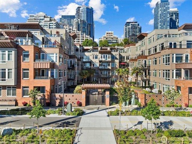 1950 Alaskan Way Apt 422, Seattle, WA 98101