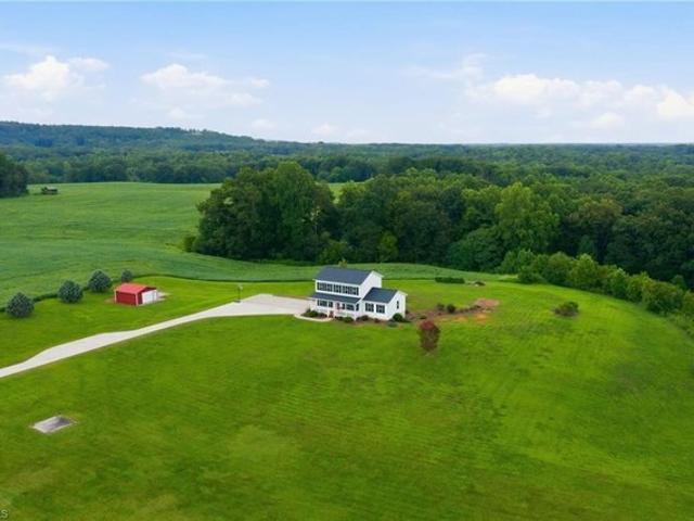 1950 Huckleberry Ridge Rd, Hiddenite, NC 28636