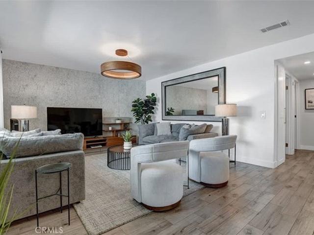 1950 S Palm Cyn S Unit 110, Palm Springs, CA 92264