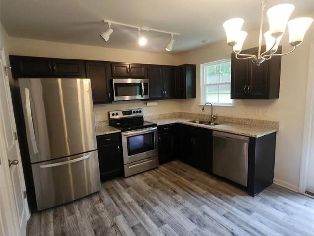 1950 Skycrest Drive