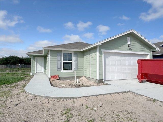 1950 Topwater Ave, Aransas Pass, TX 78336