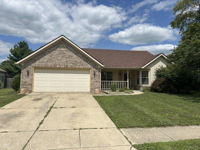 1950 Winfield Park Dr, Greenfield, IN 46140