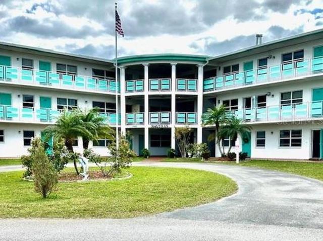 1950 59th Ave N #207, Saint Petersburg, FL 33714