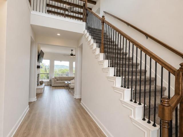 19513 Diversion Cir