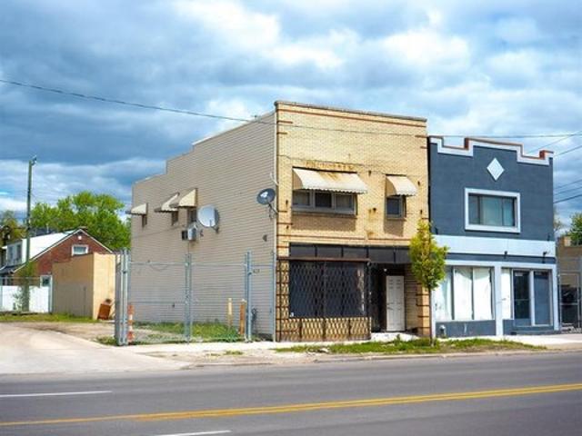 19510 W Warren Ave, Detroit, MI 48228
