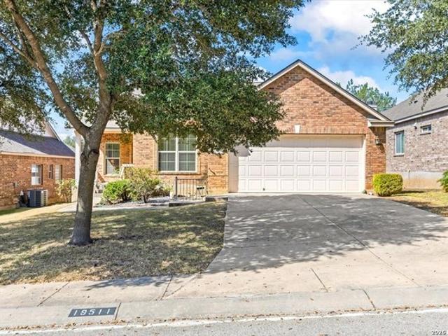 19511 Highgrove Ln, San Antonio, TX 78258