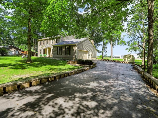19515 Ethan Allen Lane