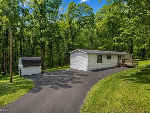 1951 Mosser Rd, McHenry, MD 21541