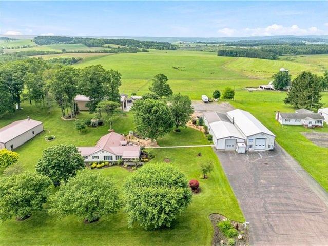 1951 New Centerville Rd, Somerset, PA 15501