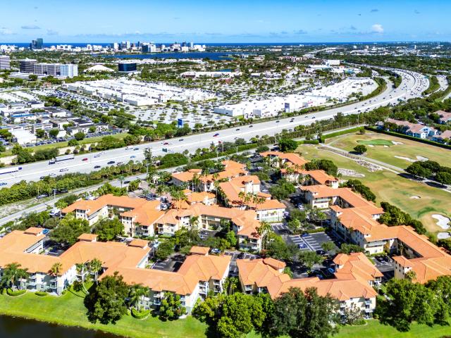 1951 Brandywine Rd, Unit 207, West Palm Beach, FL 33409 | MLS #R11115
