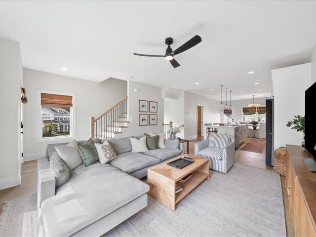1951 Drew Drive NW