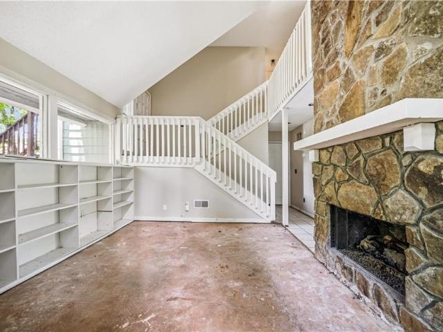 1951 Kinridge Road