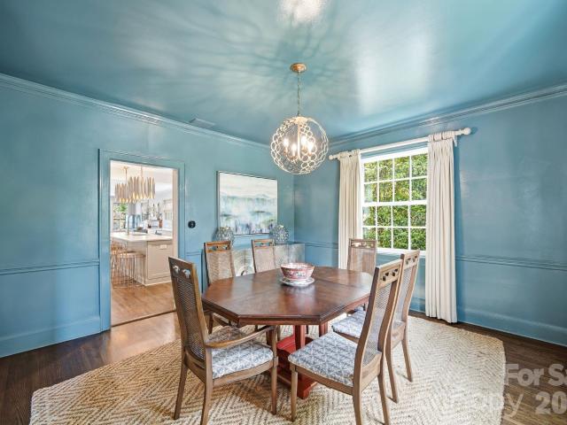 1951 Sterling Road