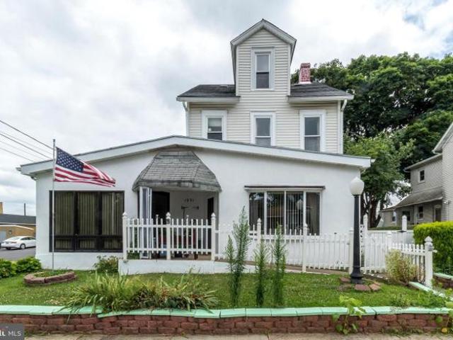 1951 S S 5th St, Allentown, PA 18103