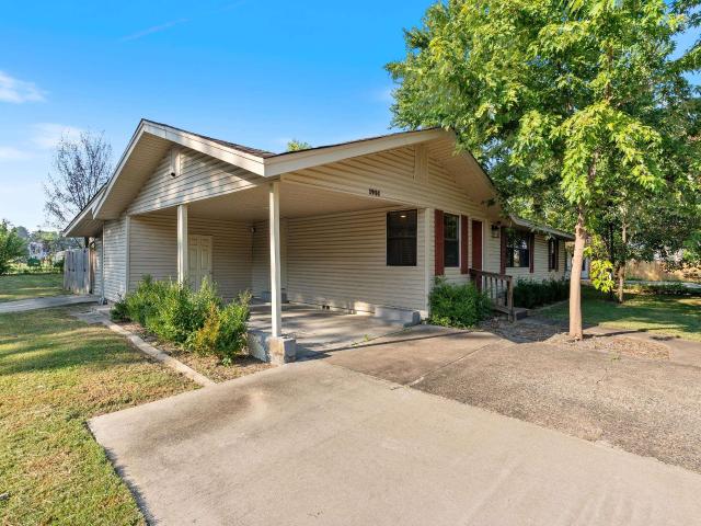 1951 Torreyson Street