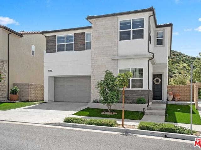 19254 Blackthorn Dr, Canyon Country, CA 91351