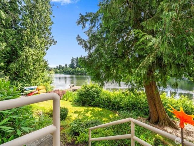 19528 Echo Lake Pl N Apt B101, Shoreline, WA 98133