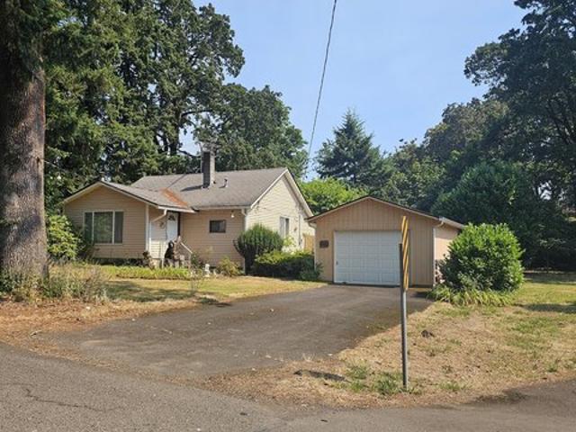 19528 McCord Rd, Oregon City, OR 97045