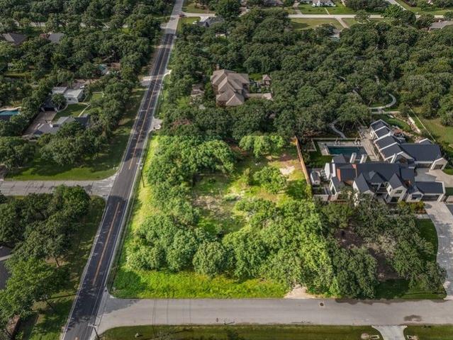 1952 Autumn Dr, Keller, TX 76262