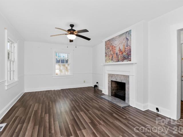 1952 Garibaldi Avenue