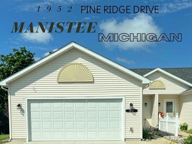 1952 Pine Ridge Dr, Filer Township, MI 49660