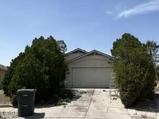 1952 S Saint Michael Dr, Tucson, AZ 85713