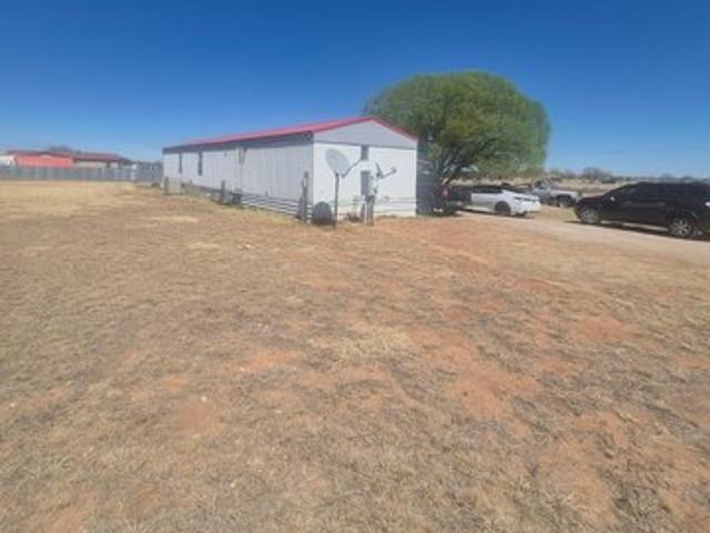 1952 S Roosevelt Road 8, Portales, NM 88130