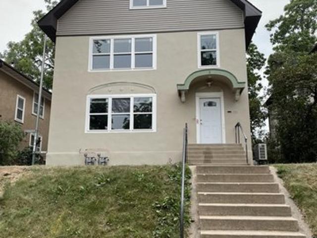 1952 Saint Clair Ave, Saint Paul, MN 55105