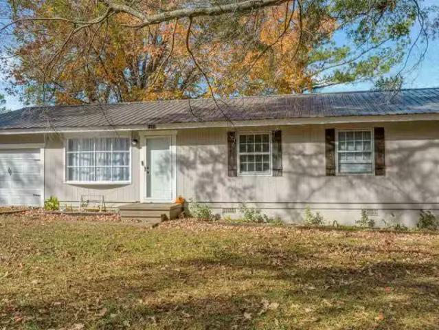 1952 SANDERS AVE NE, FORT PAYNE, AL 35967 Single Family Reside.