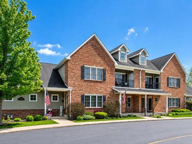 19533 Jamestown Pl Unit 201, Bristol, WI 53104