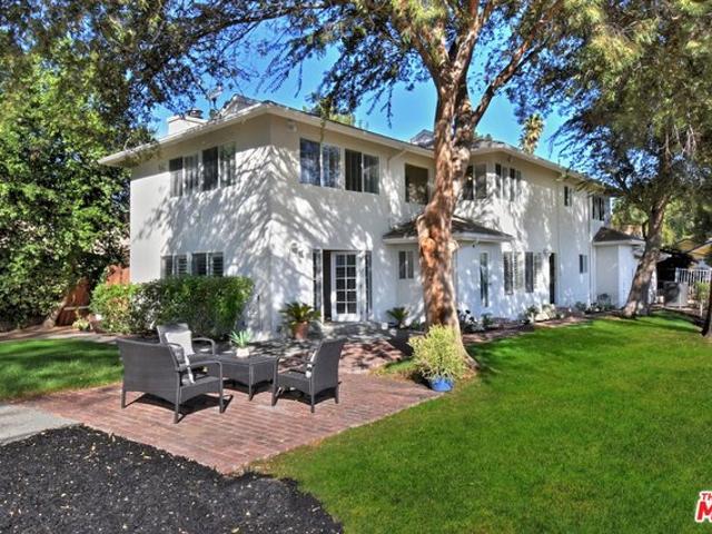 19538 Redwing St, Tarzana, CA 91356