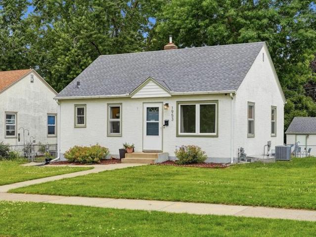 1953 Nebraska Ave E, Saint Paul, MN 55119