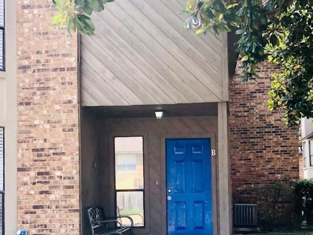 1953 S Brightside View Dr B, Baton Rouge, LA