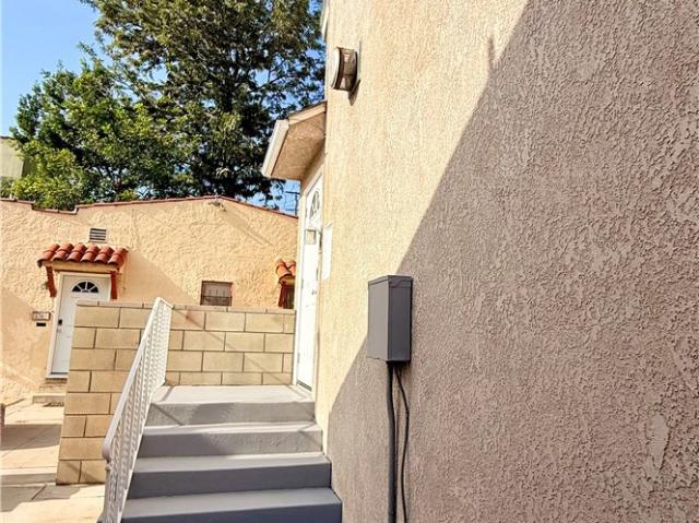 1953 Talmadge St, Los Angeles, CA 90027 | MLS #DW25281 | Compass