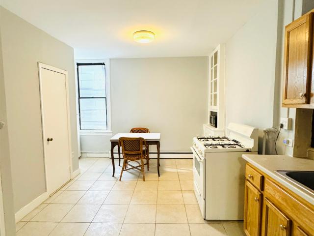 195.5 Newark Ave # 2