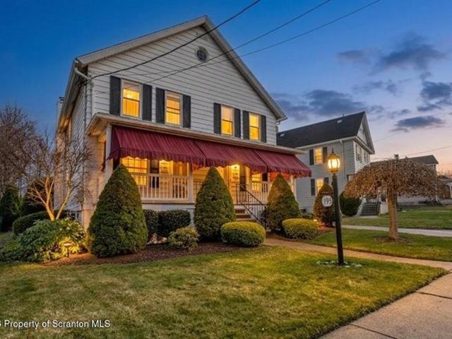 195 Constitution Ave, Jessup, PA 18434