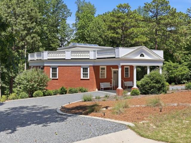 195 Canter Ln, Pinehurst, NC 28374