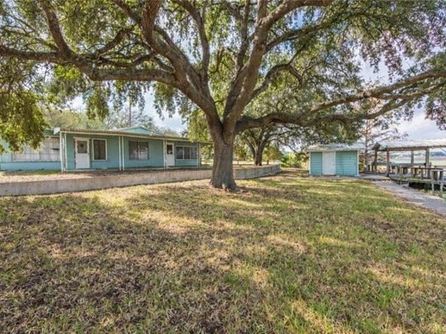 195 Carmel Dr, Sandia, TX 78383