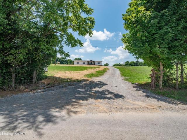 195 Chaney Pike