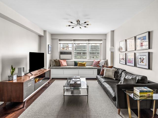 195 Adams Street, Brooklyn, NY
