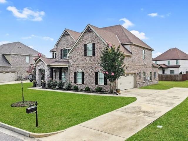 195 Boykin Lakes Loop, Pike Road, AL 36064